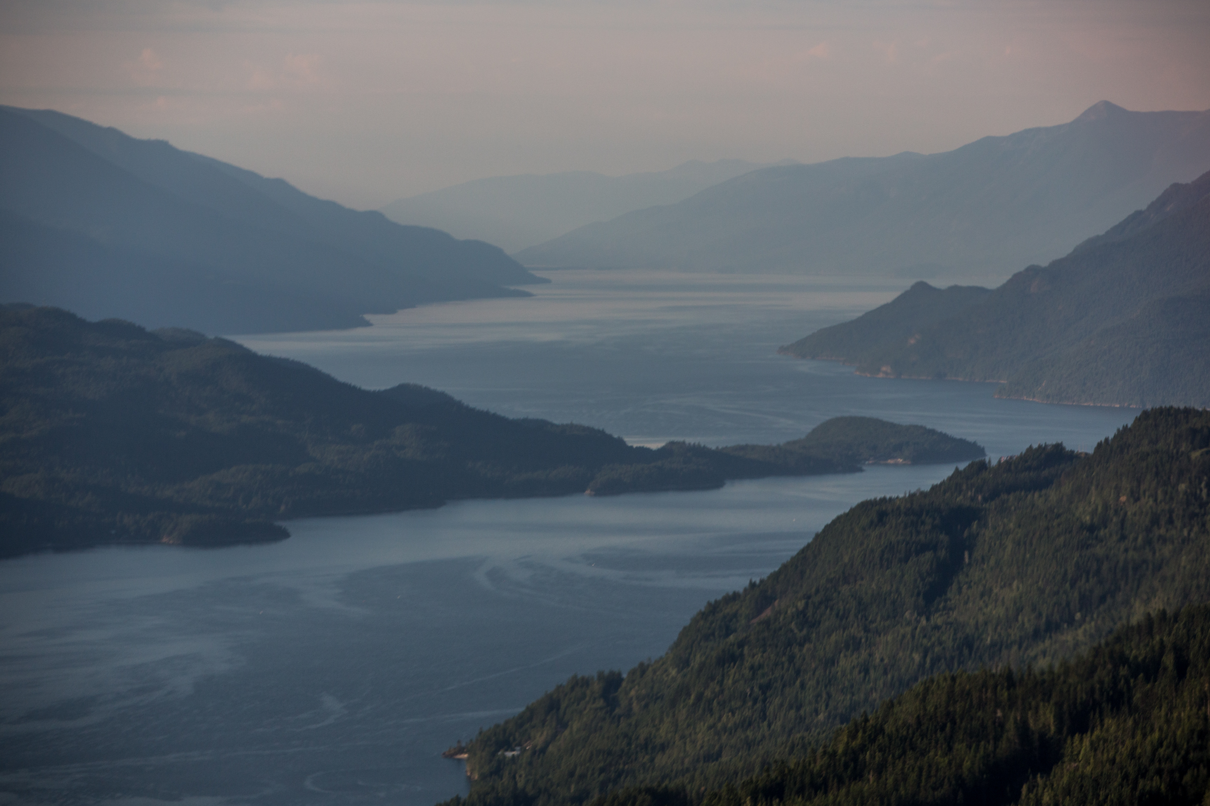 KOOTENAY LAKE - Kootenay Rockies Imagebank