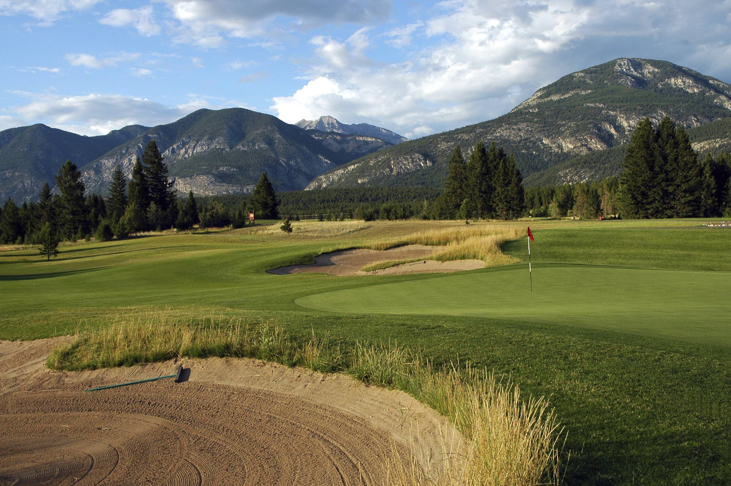 INVERMERE GOLF - Kootenay Rockies Imagebank